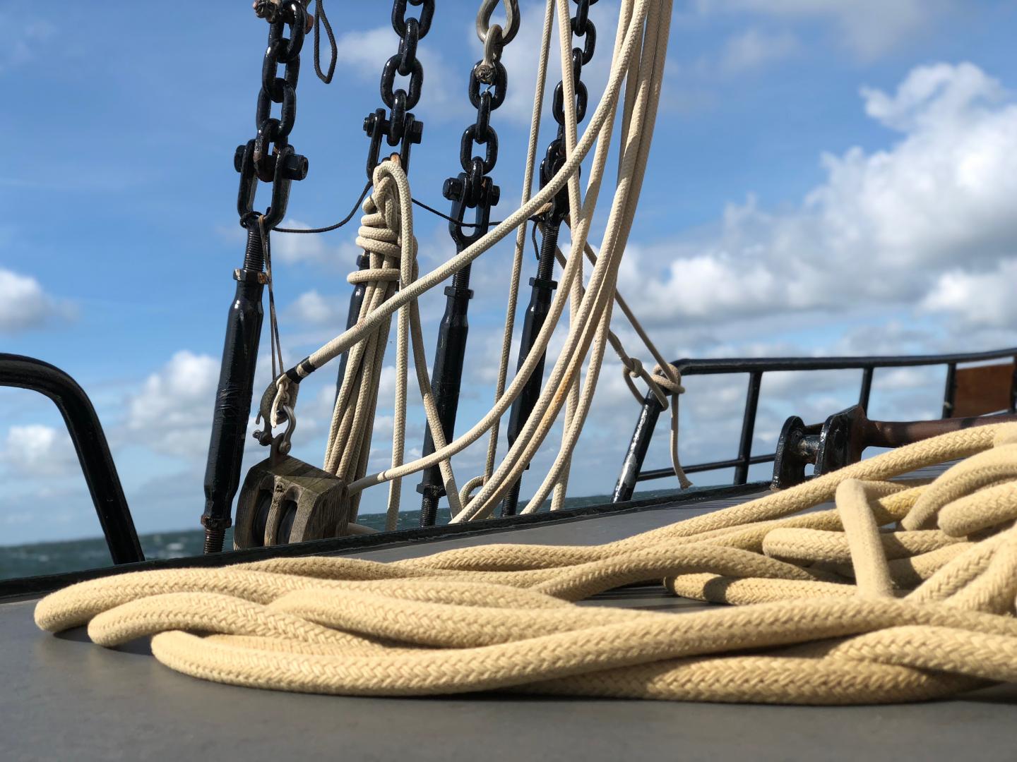 Zorg met Vlijt: bijna 35 jaar ervaring als zeilcharter over IJsselmeer ...